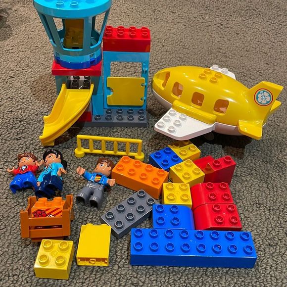 Lego | Toys | Lego 871 Duplo Airport | Poshmark